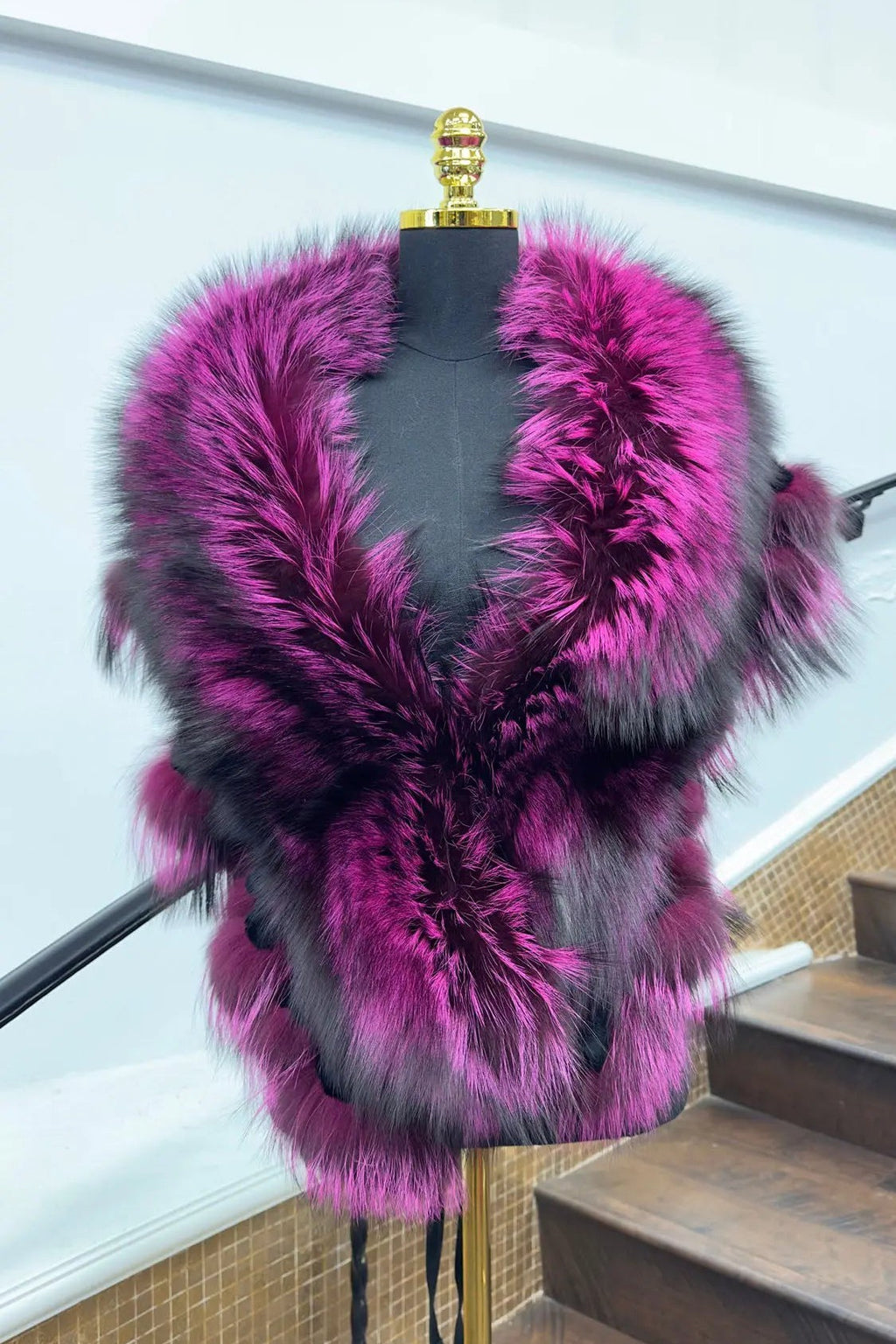 Oversized Fox Collar with Ruffle Trim – LaBelle Since 1919